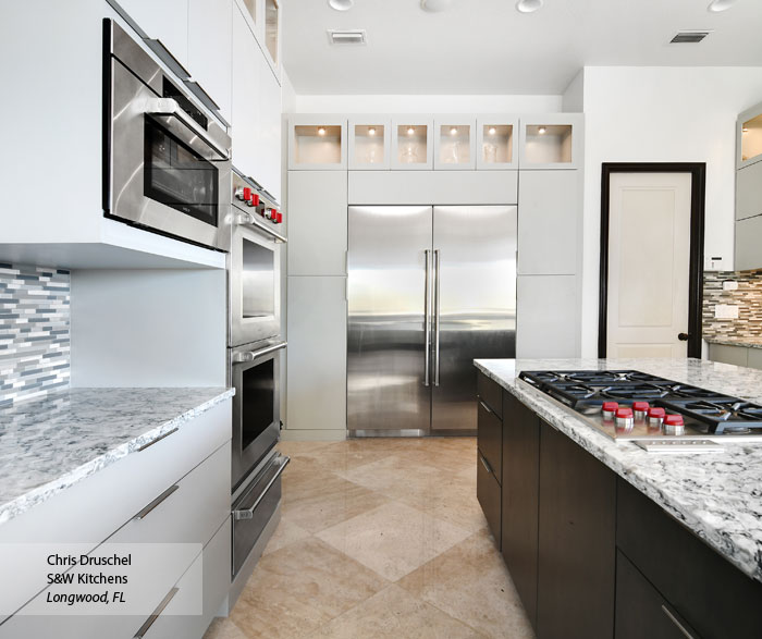 Modern Kitchen Cabinets - MasterBrand