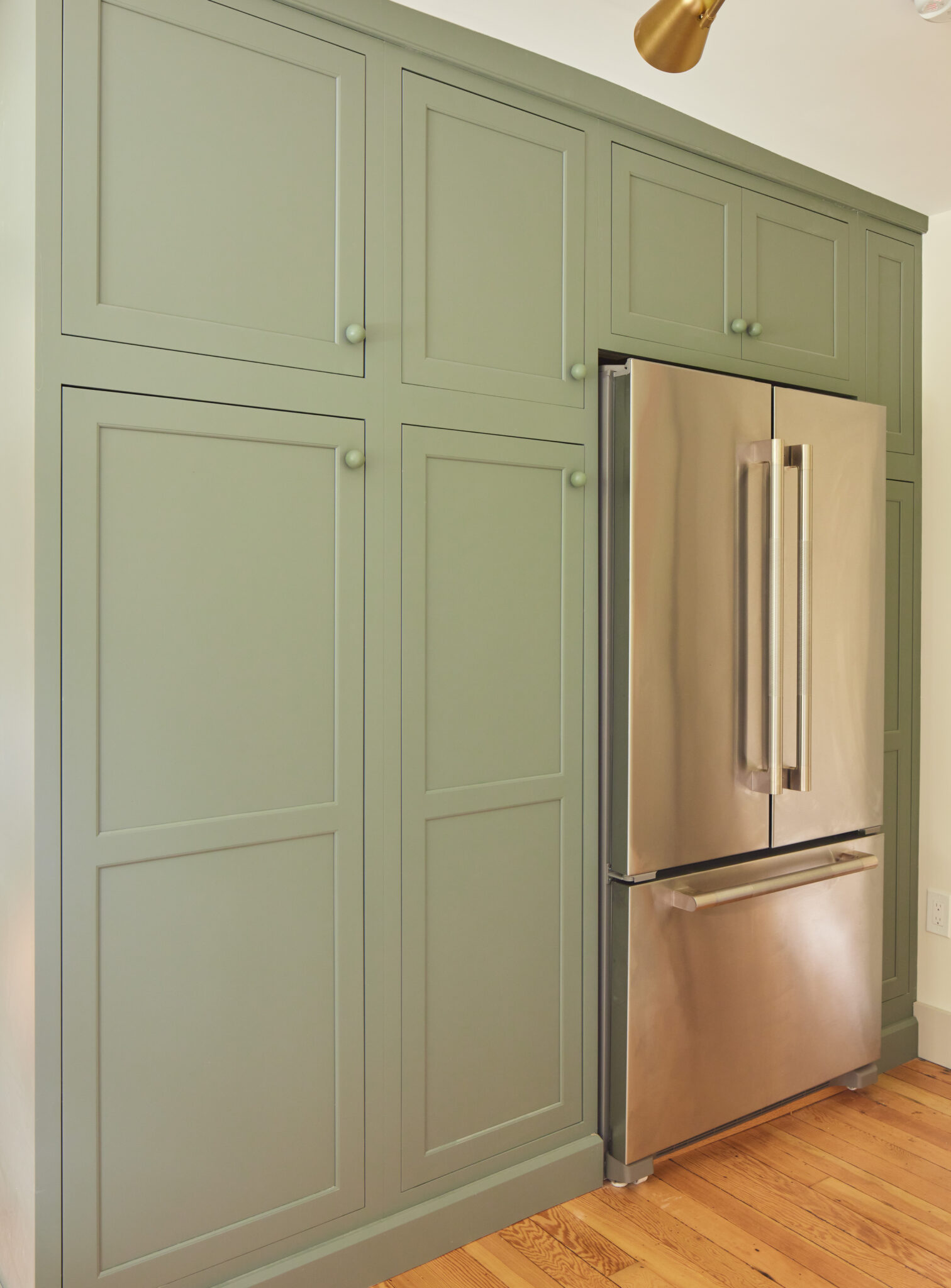 Innovative Kitchen Design: Style Director's Bold Use of Three Finishes ...